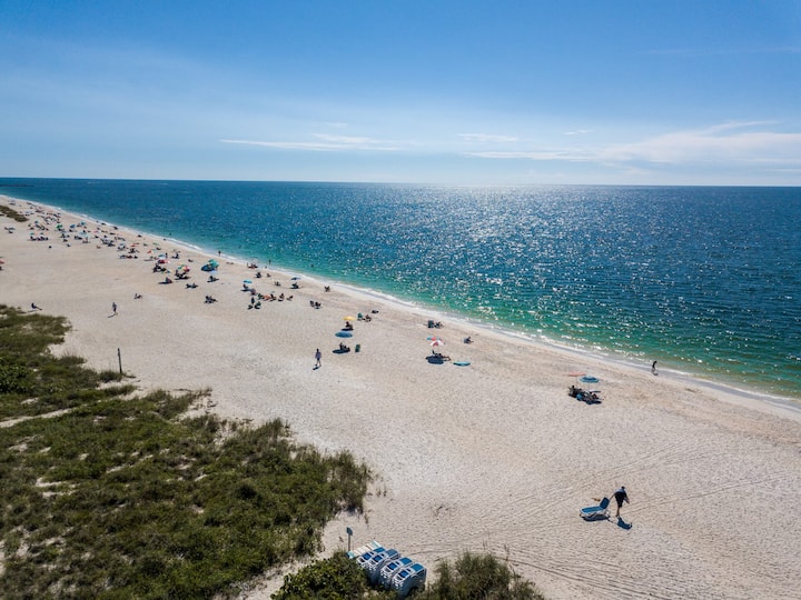 Steps From Private Beach - 2 Br - Venice Beach, FL