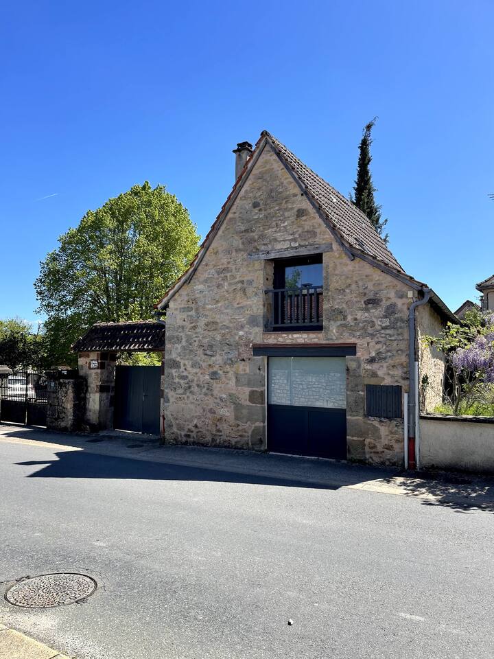 Maison De Village Typique Du Lot - 洛特-加龍