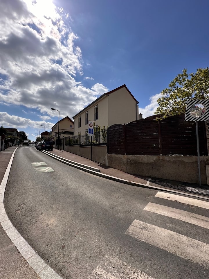 Maison Jardin, Terrasses (4 Personnes) - Villejuif