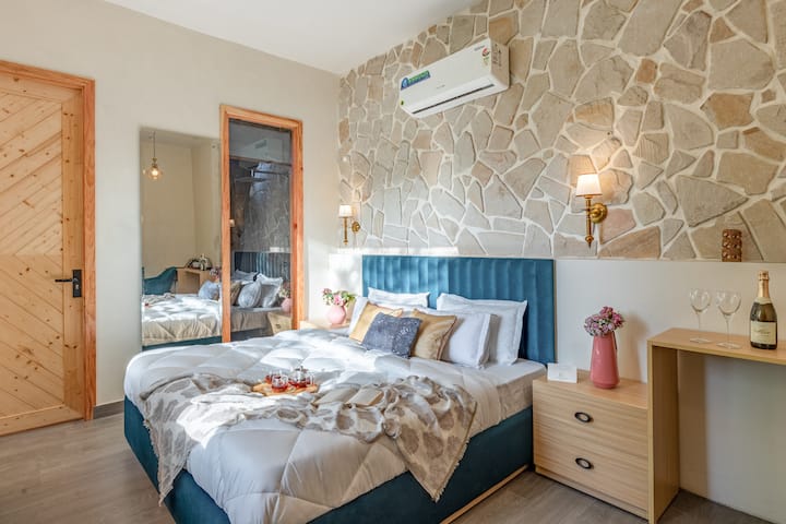 Alpine Room By Magnolia - Amritsar