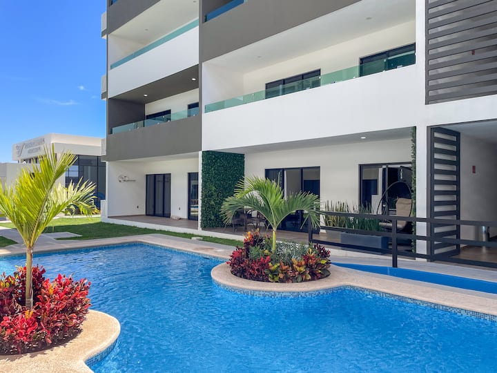 Marina Cerritos Loft With Pool & Balcony - Durango