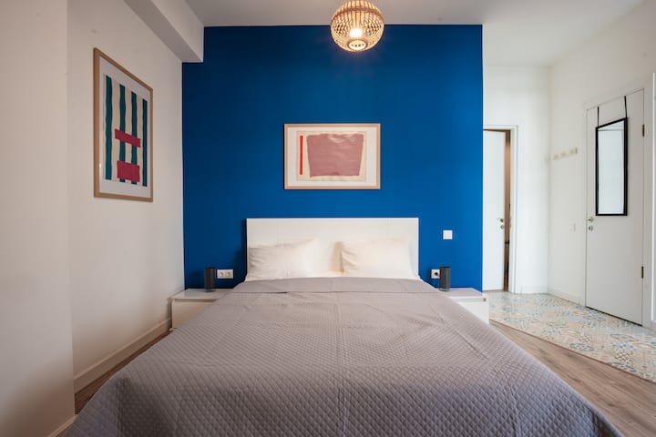 Stylish & Comfy Studio With Balcony In City Center - Tbilisi
