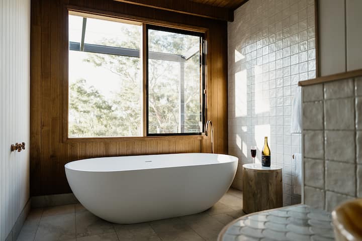 Luxury Vineyard 1br Villa W/ Plunge Pool - 루터글렌