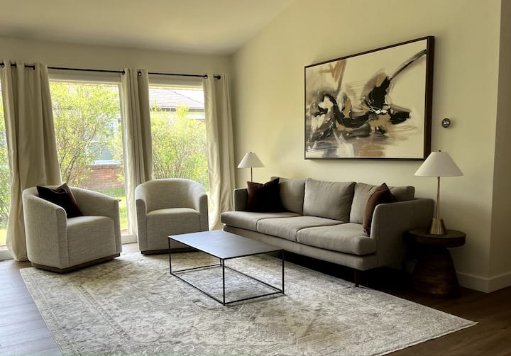 Modern Home Notre Dame - Notre Dame, IN