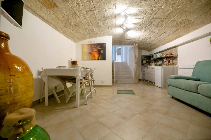 Pietralisa 35 - Historic Home In Monopoli Old Town - Monopoli