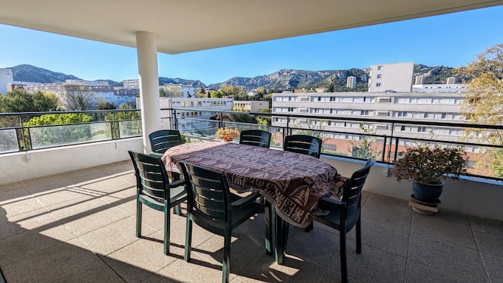 Grand Appartement Climatisé à Mazargues - Calanques de Marseille