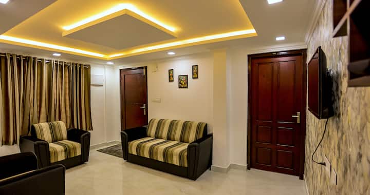 Bhrs Residency- Lower Suite With Balcony - 蒙納