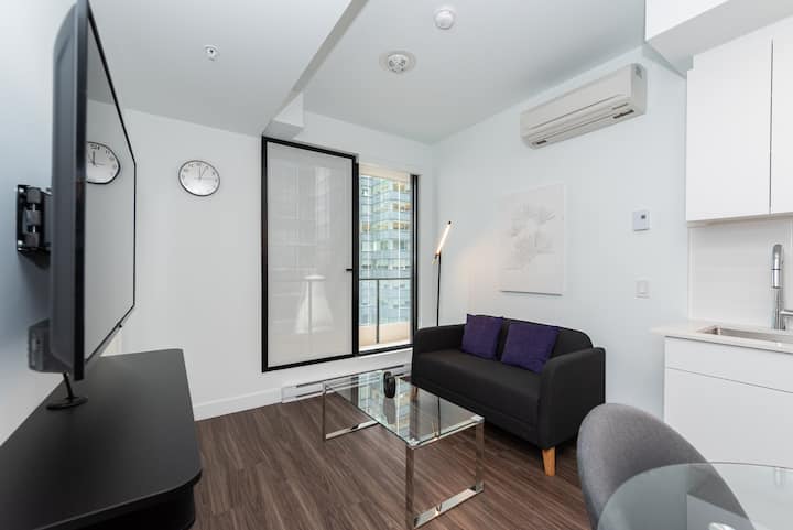 Luxury 1br | Sleek Design | Near Mcgill - Montréal, QC