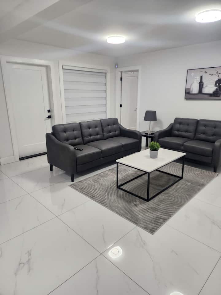 Guest Suite In Panorama Ridge - Surrey