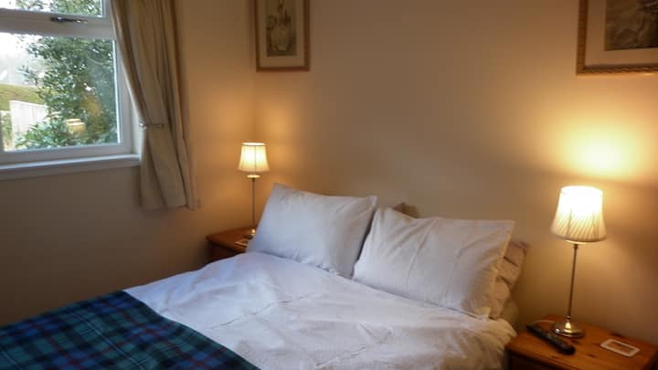 The Highland Snug - Gourock