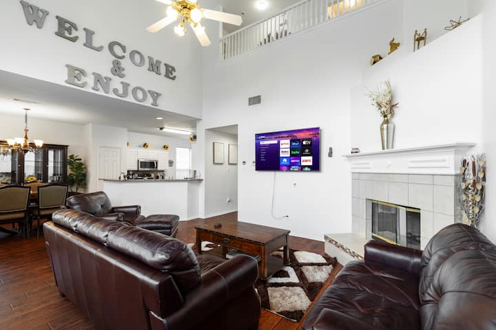 Spacious 3br 3 Bath Central Location 5 Min/dfw - Euless, TX
