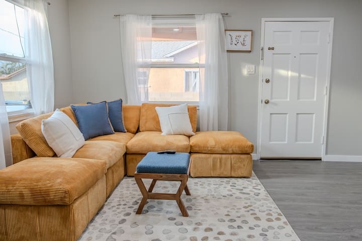 Cozy, Private &Safe 3bed Home - 2 Min From Dtr&ucr - Riverside, CA