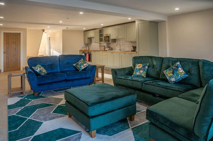 Stunning Cotswold 4 Bed Sleeps 8 - Bourton-on-the-Water