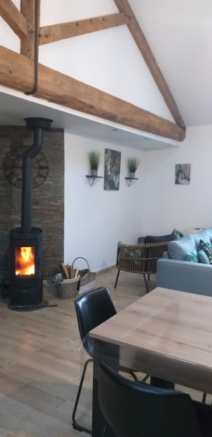Maison Avec Petit Jardin à La Campagne - Lac de Paladru