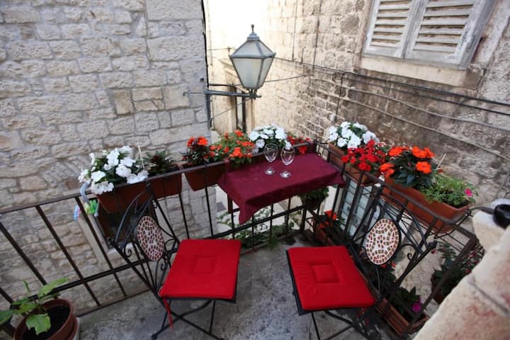 Old Town Studio, Free Parking - Trogir
