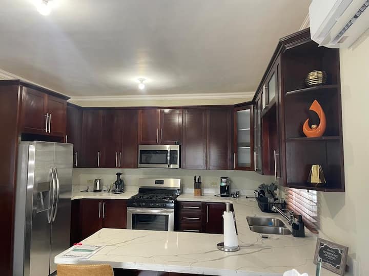 Bonham Spring Into Comfort Inn - Ocho Rios