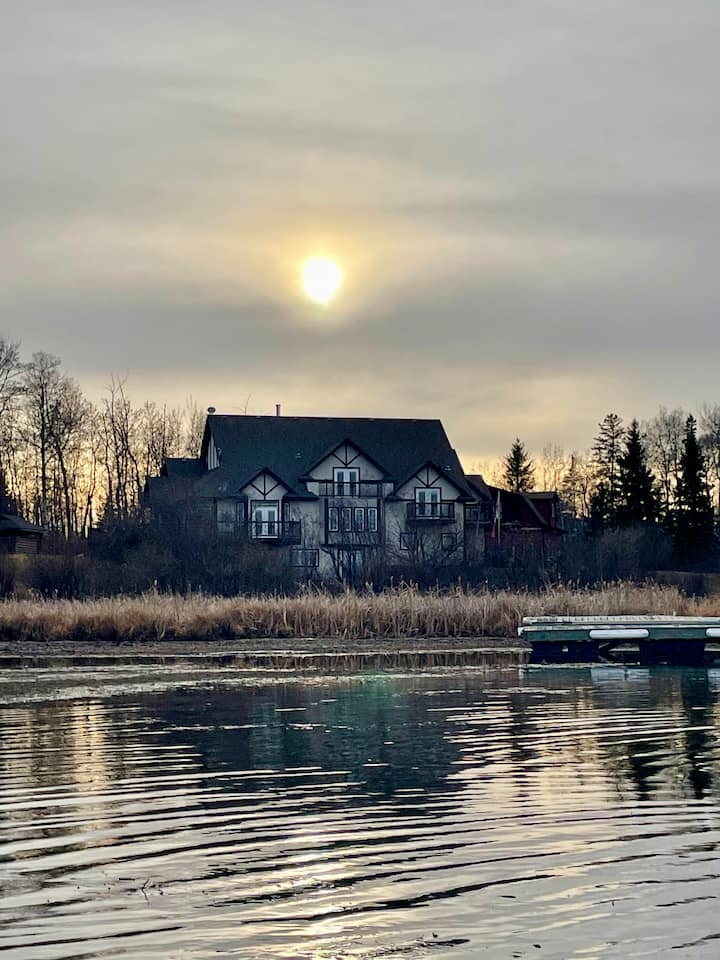 Long Bay Lodge At Cold Lake, Alberta - Cold Lake
