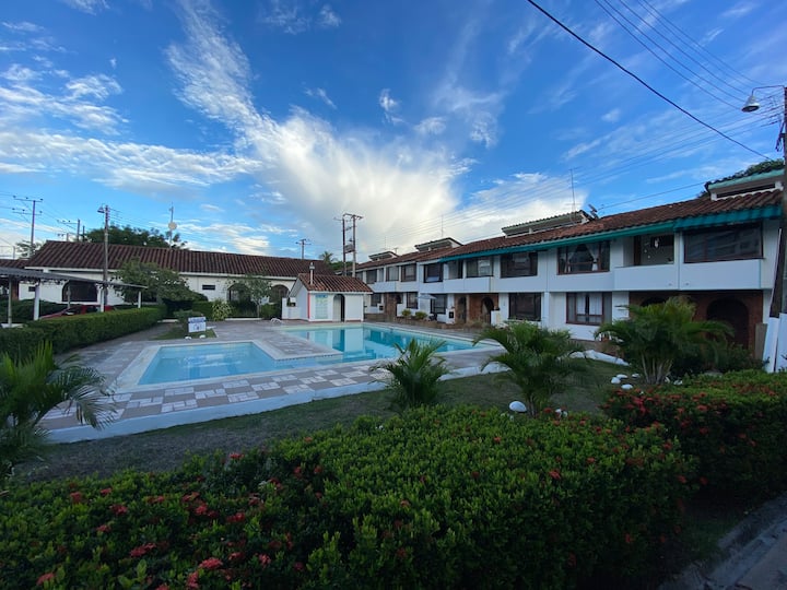 Casa Cielos Azules, Ricaurte. - Ricaurte
