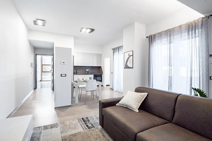 Guesthost - Garnopea Modern & Stylish Apartment - Lecce
