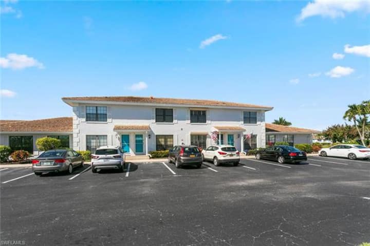 Marco Island Condo Beach Getaway - Marco Island, FL