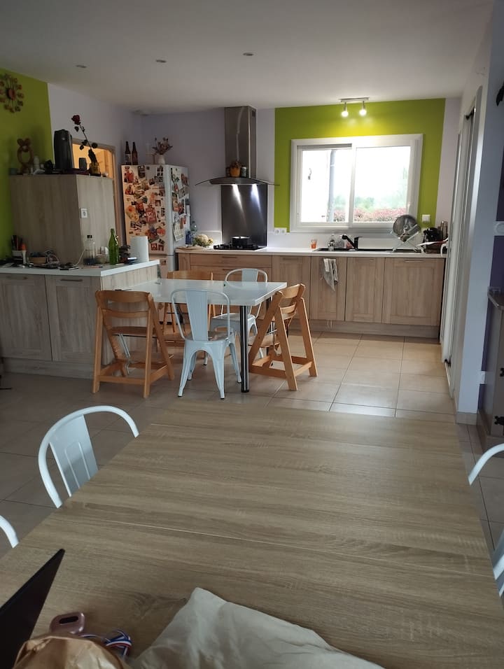 Maison Spacieuse Avec Piscine - Bourgogne-Franche-Comté
