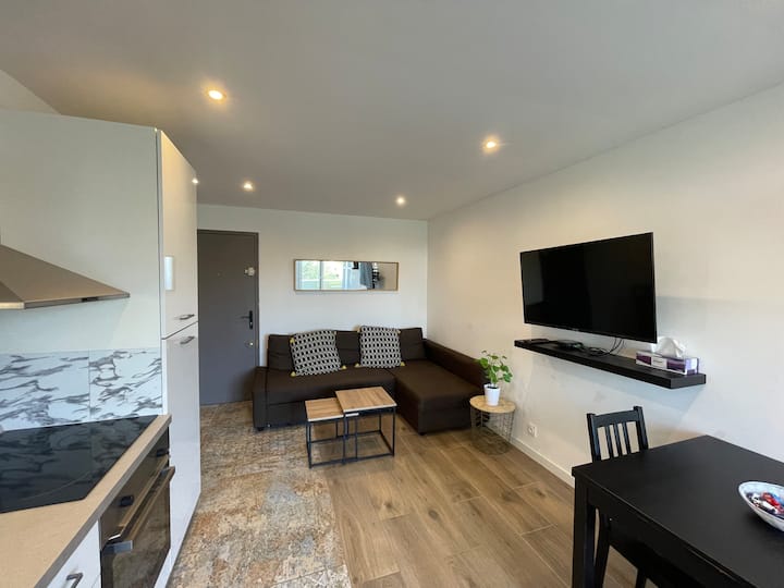 T2 Cosy Climatisé Wifi Terrasse & Belle Vue - Clapiers