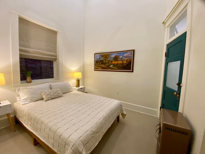 Warner Hotel Suite 101 - Bisbee, AZ