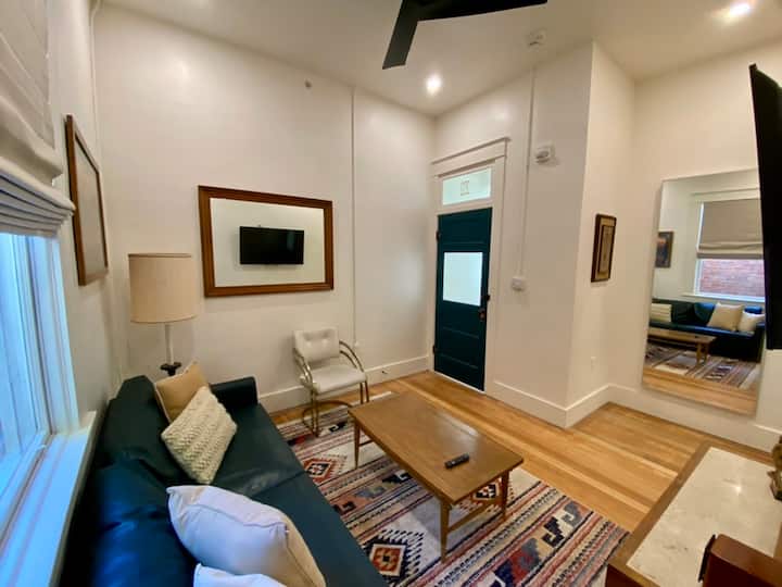 Warner Hotel Suite 202 - Bisbee, AZ