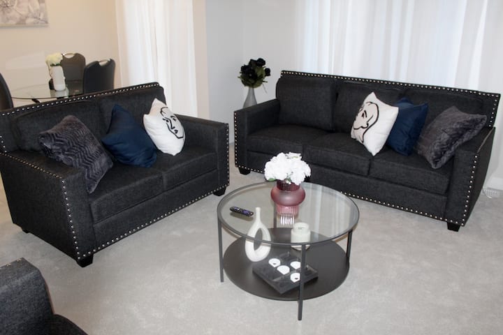 Charming 3 Bedroom House Niagara - Niagara Falls