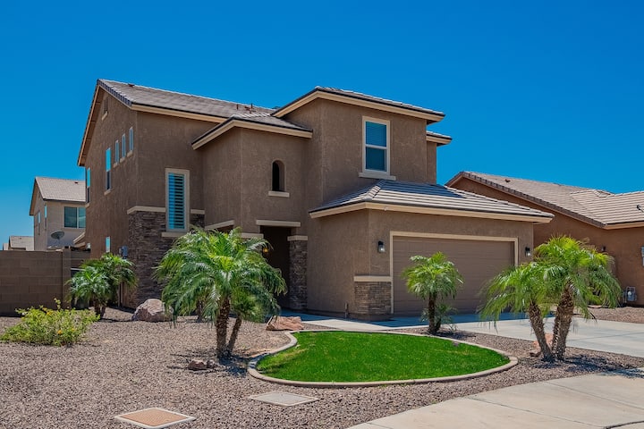 Cheerful Spacious 4 Bedroom! - Yuma, AZ