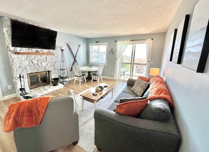 Long Range Fall Mtn View|walk To Town, Freds&more! - Beech Mountain, NC