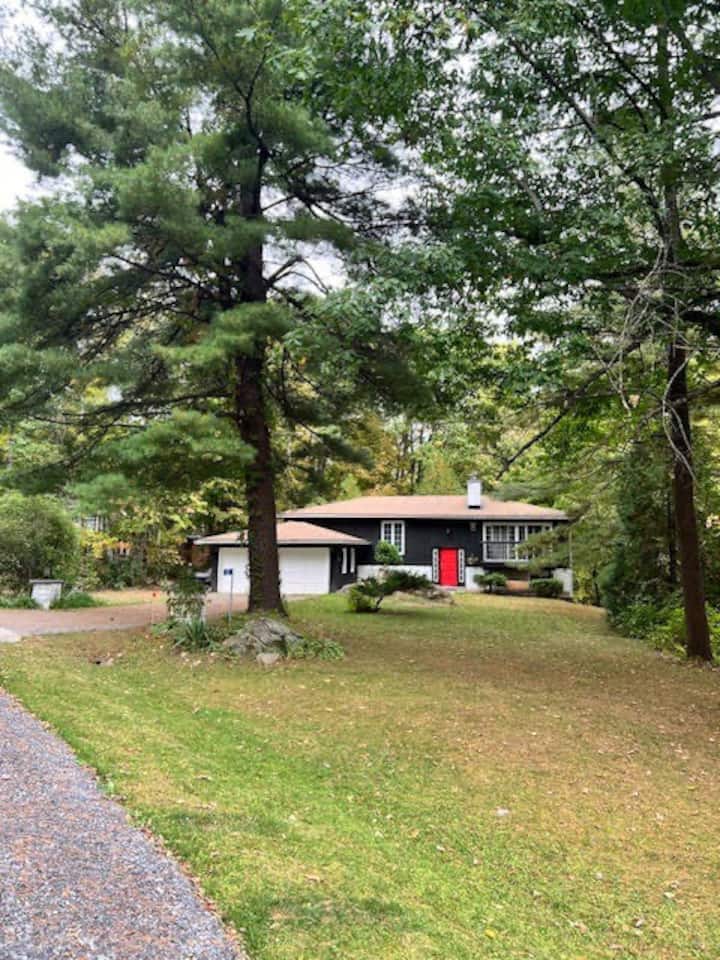 Thousand Islands Home - Gananoque