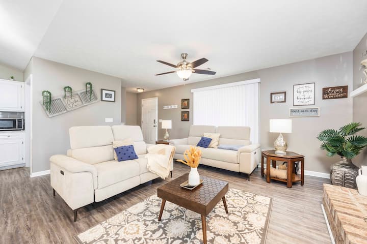 Sleeps 8 | Ft Benning Contemporary Luxe Retreat - Columbus, GA