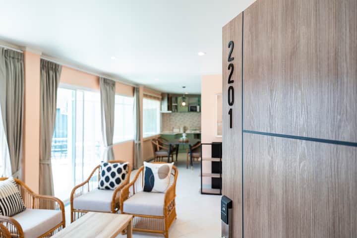 2201 Poolside Family Retreat - Phuket