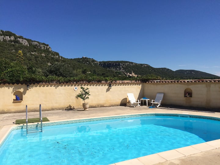 Gîte Avec Piscine Privée - Claret