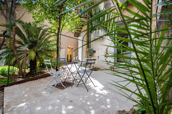Garden-center Of Town!large 1br - Antibes