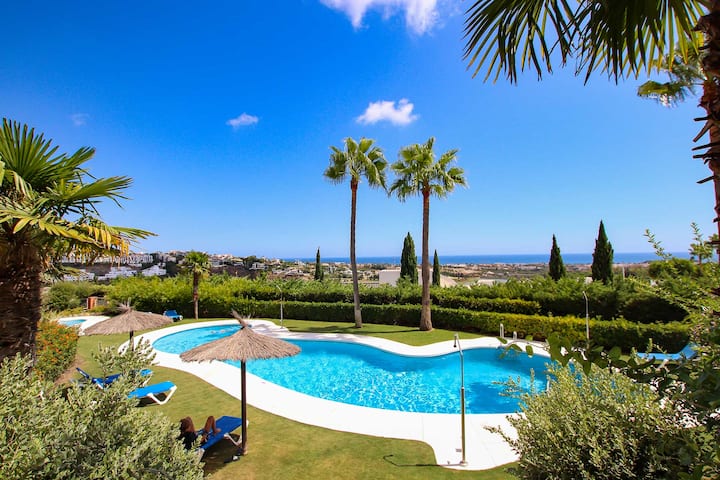 Retiro Junto Al Campo De Golf Villa Padierna - Benahavís