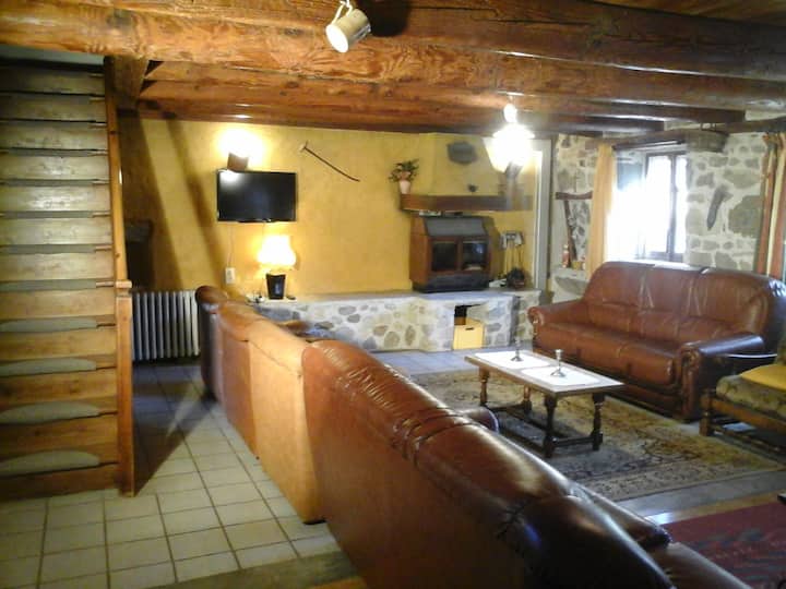 Gîte De Groupe Du Dolmen - Haute-Loire