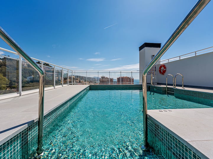 La Malagueta Beach Pool & Parking - Málaga
