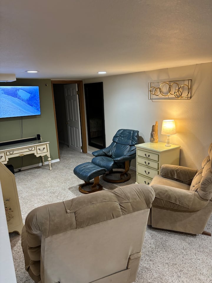 The Dainy Apartment - Everett, WA