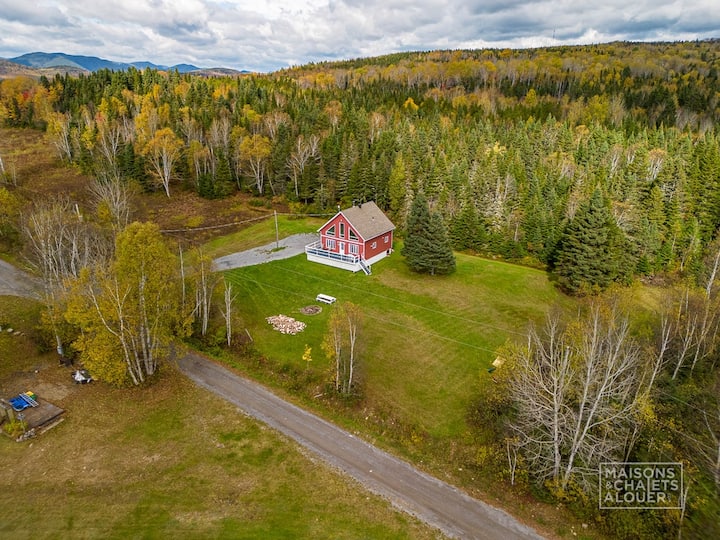 Aux Portes De Charlevoix  | Animaux  | Paisible - Le Massif de Charlevoix