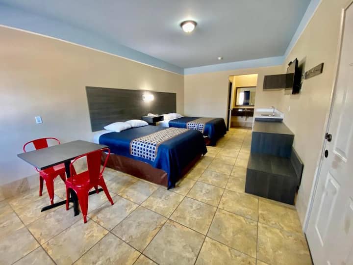 Two Queen N/s Beds - McAllen, TX