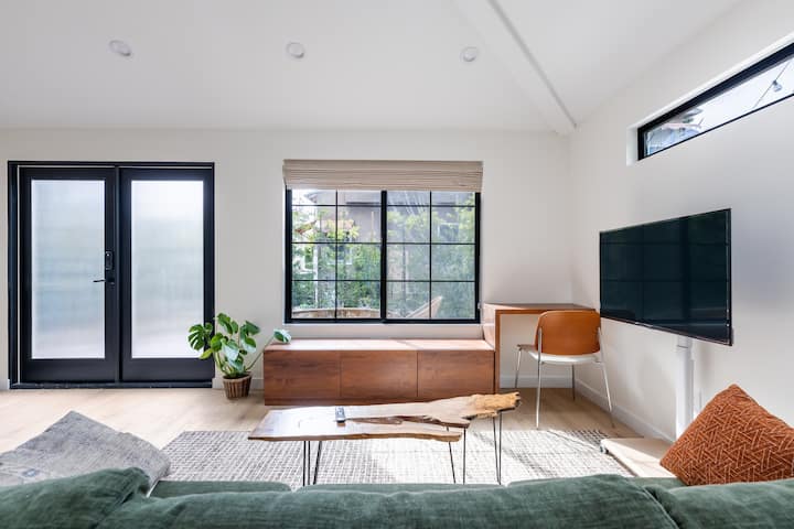 Modern Guesthouse - Heart Of La - Hollywood, CA