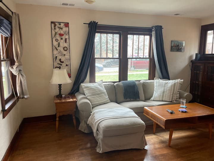 Cozy Boulder Cottage - Boulder, CO