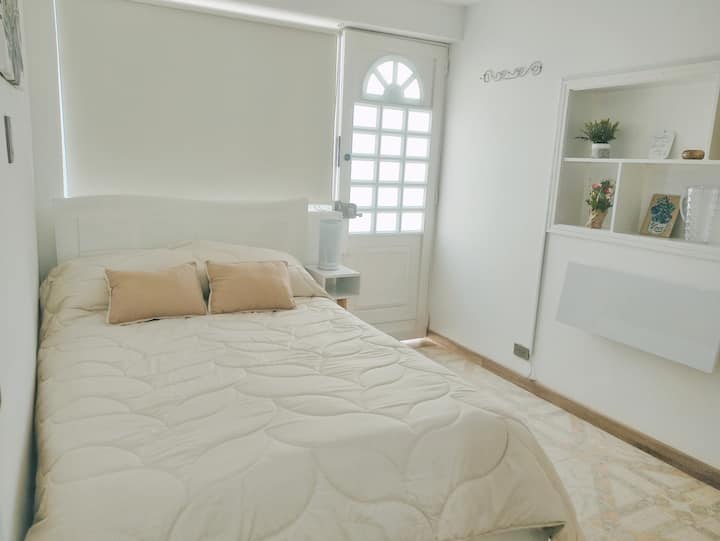 Hermosa Habitación Moderna Cerca Embajada-deportes - Bogotá