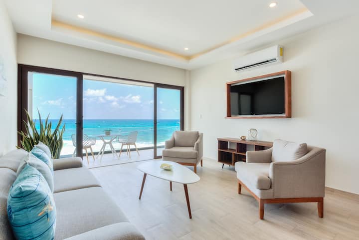 Walkable Location + Pool + Beach Club Access - Isla Mujeres
