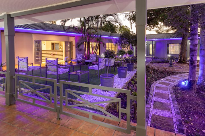 Cascades Guest House ( Double Room ) 11.5 M2 - Nelspruit