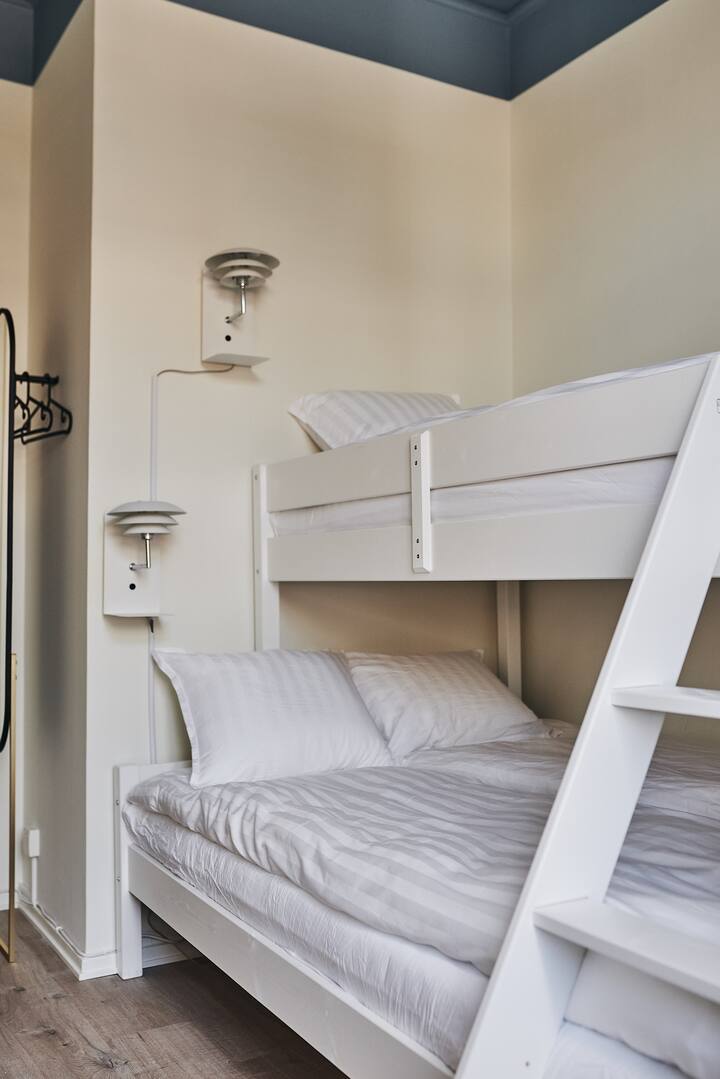Central Location With Bunk Bed - Oskarshamn
