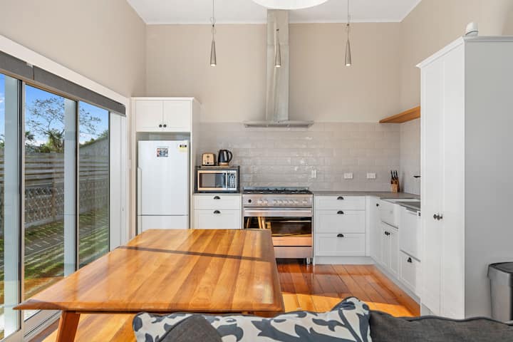 Solstice Escape - Martinborough