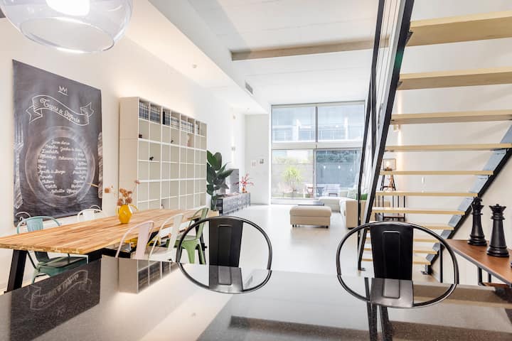 Spacious And Comfortable Loft Garden & Pool - Aéroport de Valence (VLC)